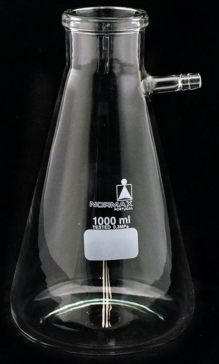 Filter Flasks 250ml W/Sleeve No. 3 | Masiye Labs